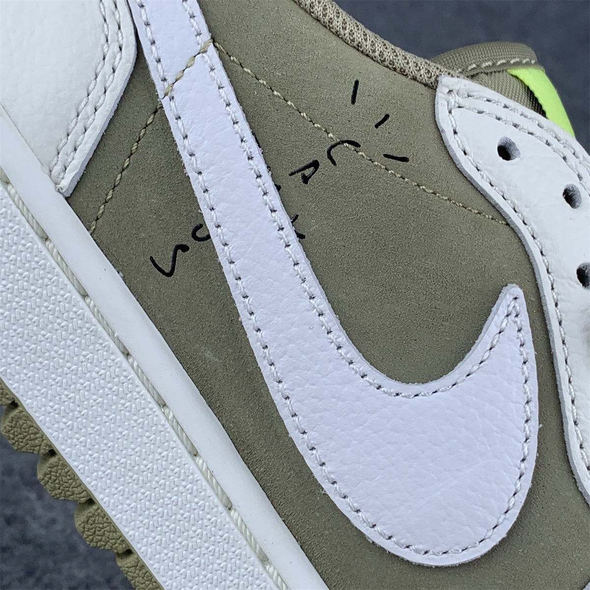 Travis Scott x Air Jordan 1 Low 'Golf' (B-Grade Version) – Prsnlplg